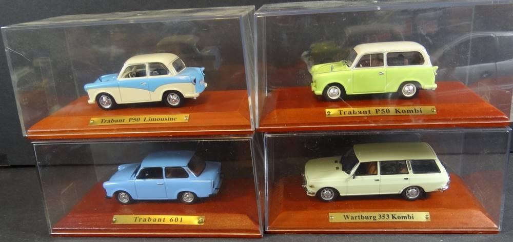 12. Timed Auktion | 4x DDR Automodelle in Display, 1:43 | Auktionshalle ...