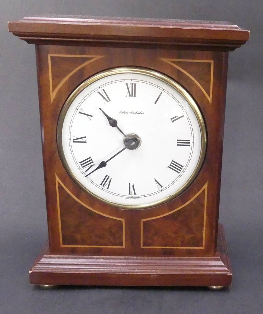 | Kaminuhr in Holzgehäuse "Schmeckenbecher" Batteriewerk, H-19 cm, 15x8 cm | Auktionshalle ...